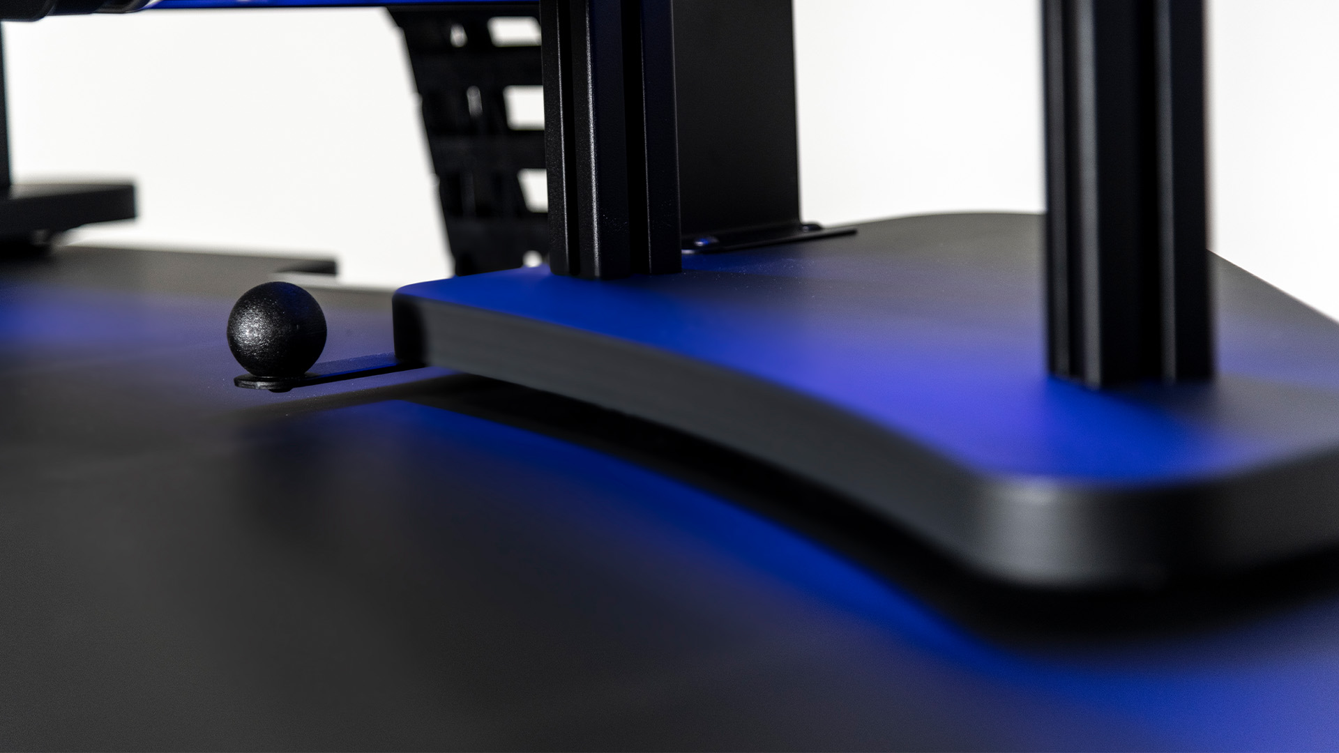 Healthcare & Hospital Desks for Telemetry, Critical Care | Xybix