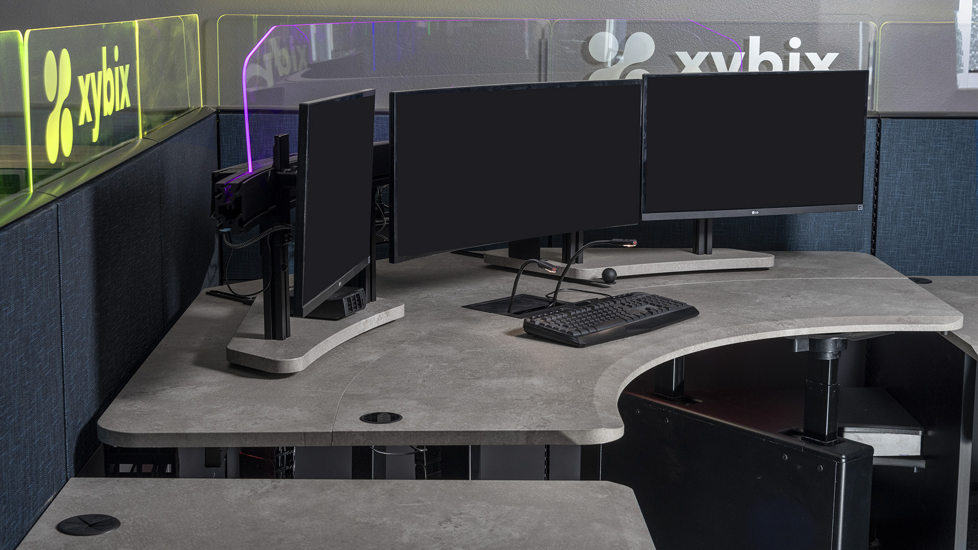 Command & Operations Center Desks for Control Centers | Xybix