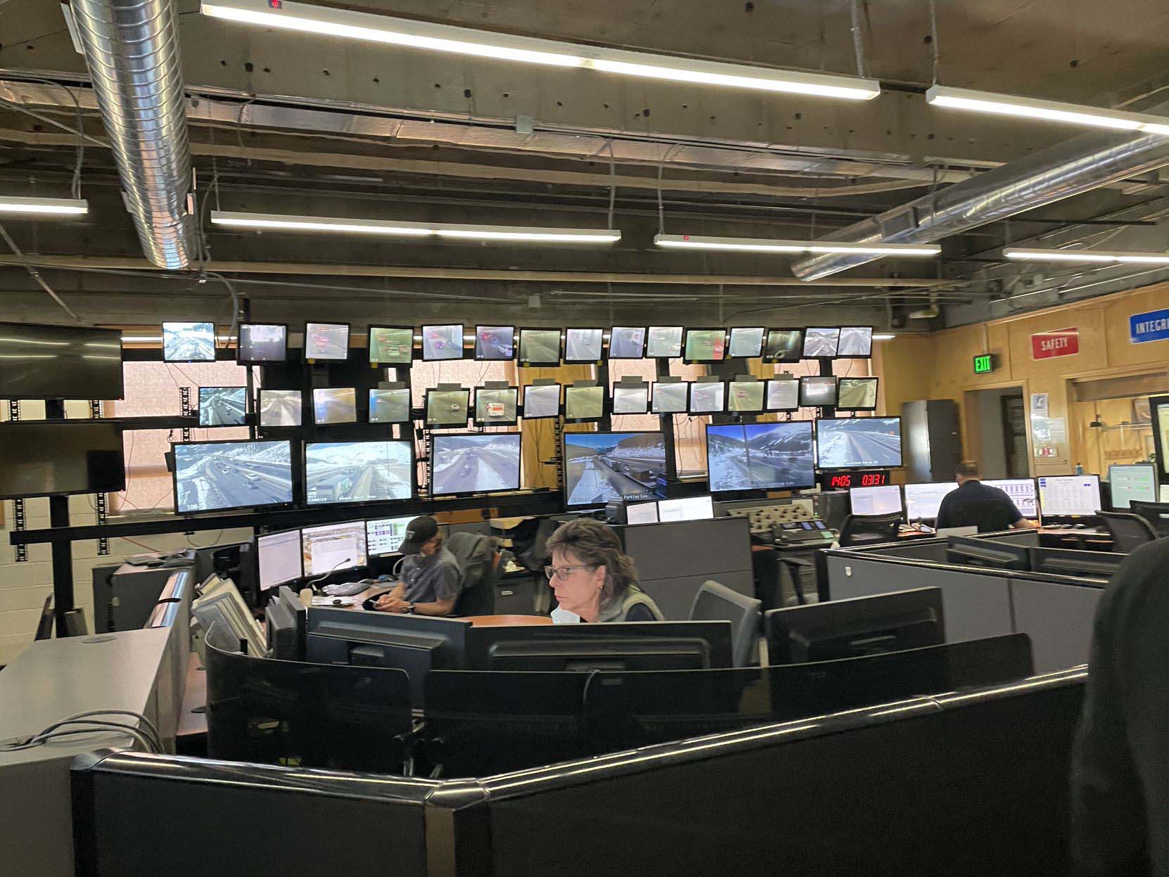 Transportation Management Center Desks and Consoles | Xybix