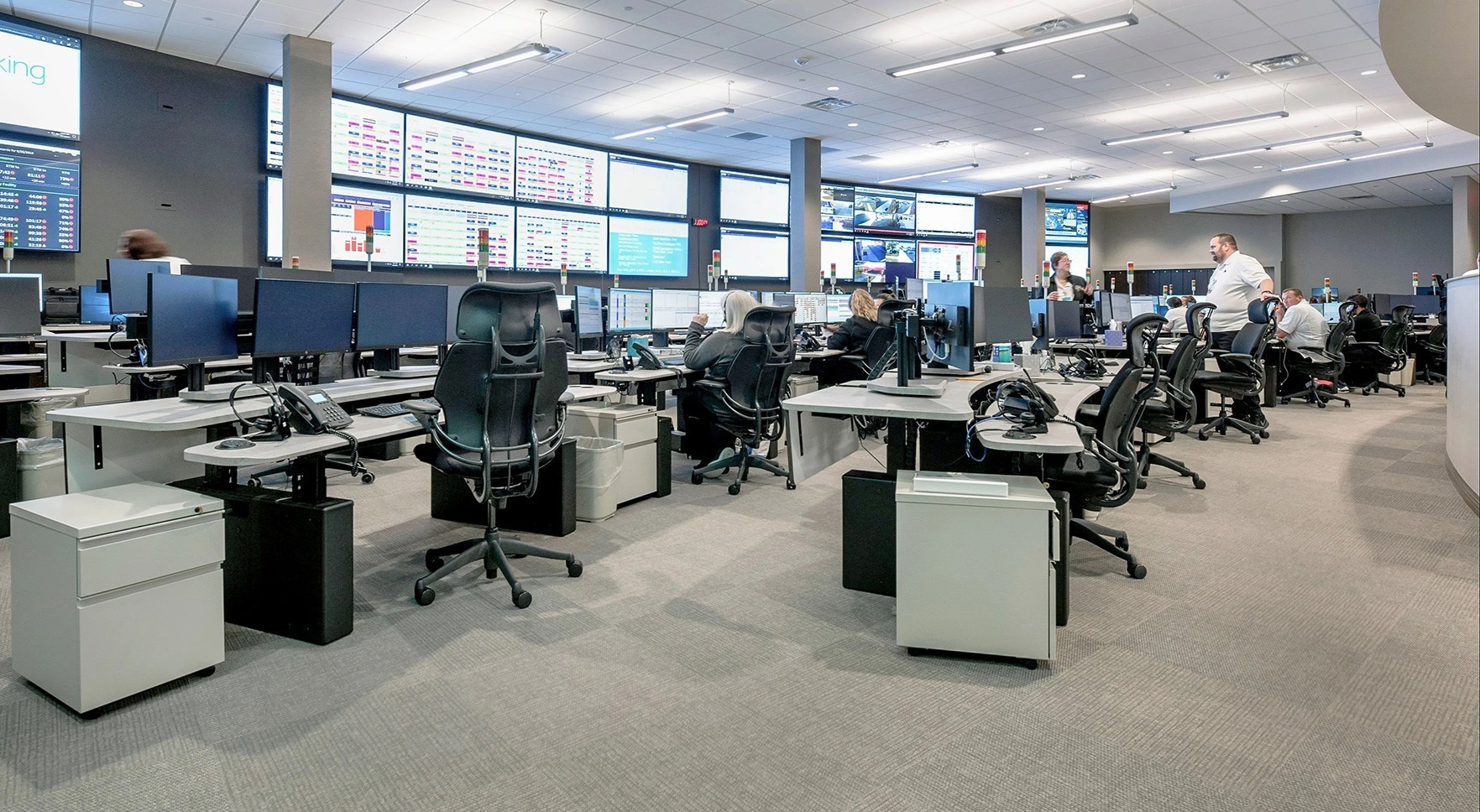 Command & Operations Center Desks for Control Centers | Xybix