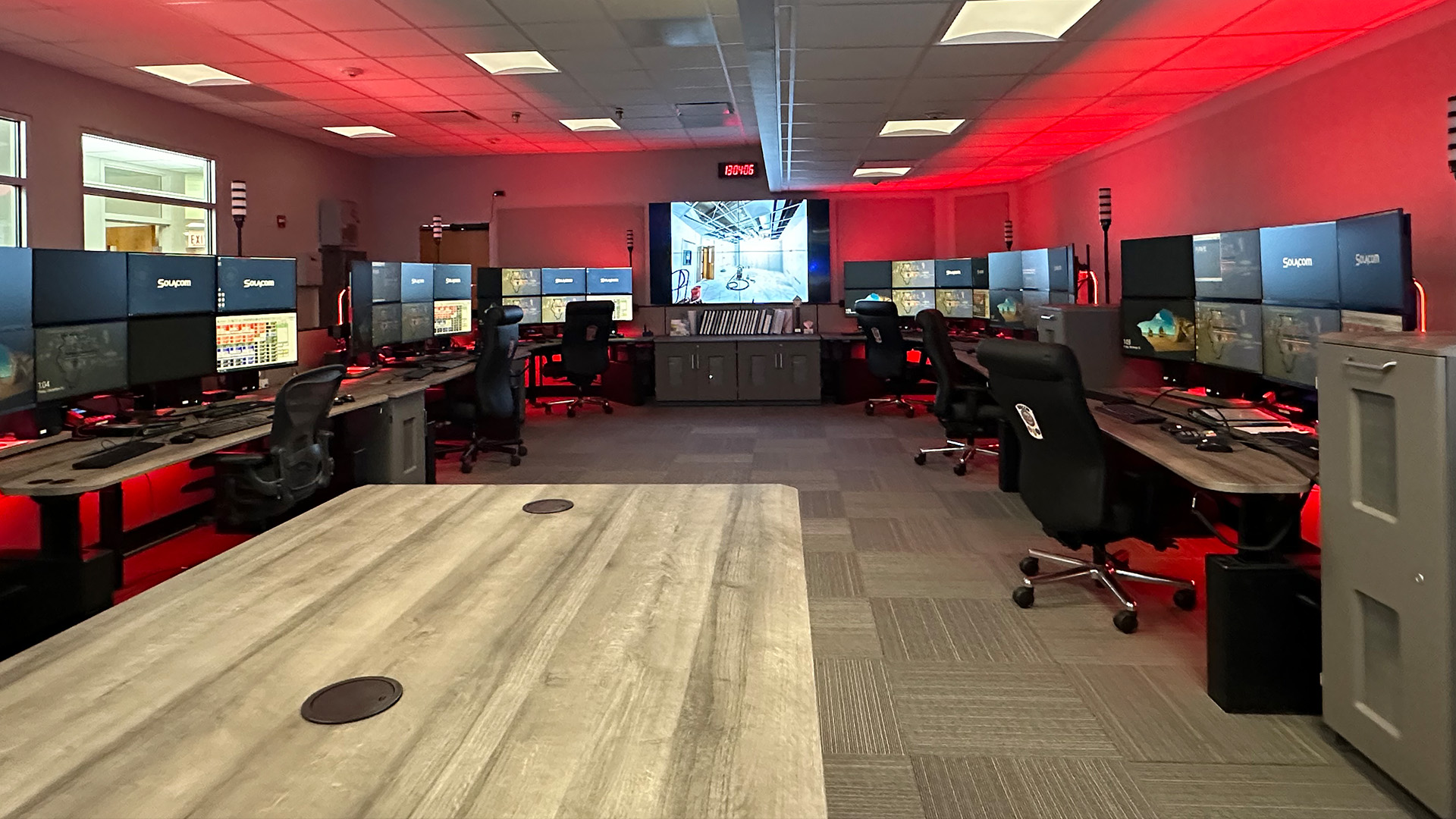 SEECOM Center Photos | Xybix Desks for 911 Dispatch